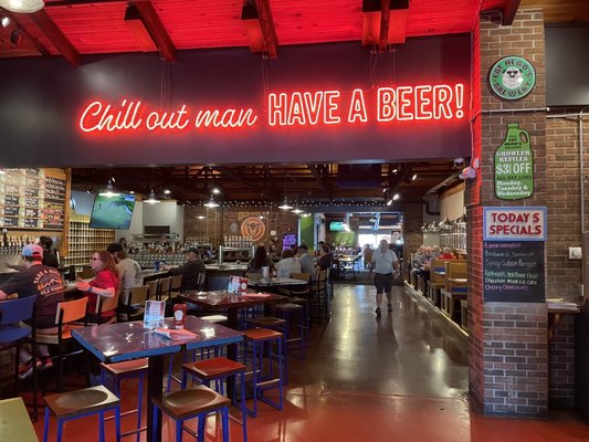 FAT HEADS BREWERY AND SALOON - Updated August 2024 - 551 Photos & 769 ...