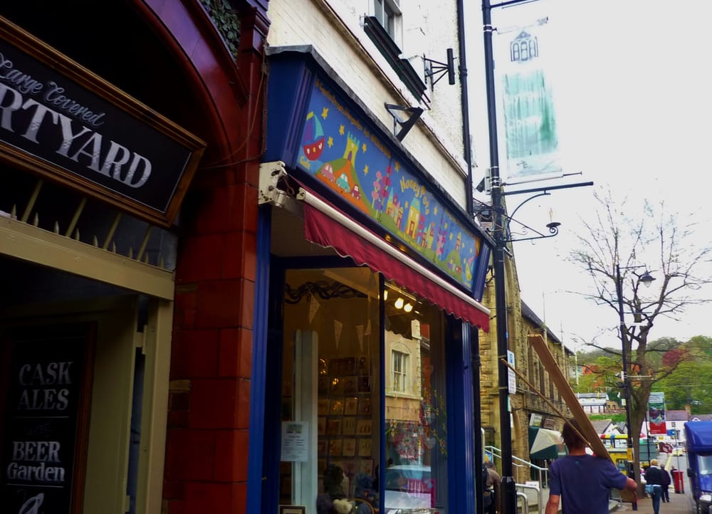 HONEY POTS - Updated March 2024 - 18 Castle Street, Llangollen ...