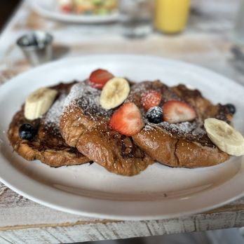 LOCAL TABLE Cypress, TX - Updated November 2024 - 693 Photos & 778 ...