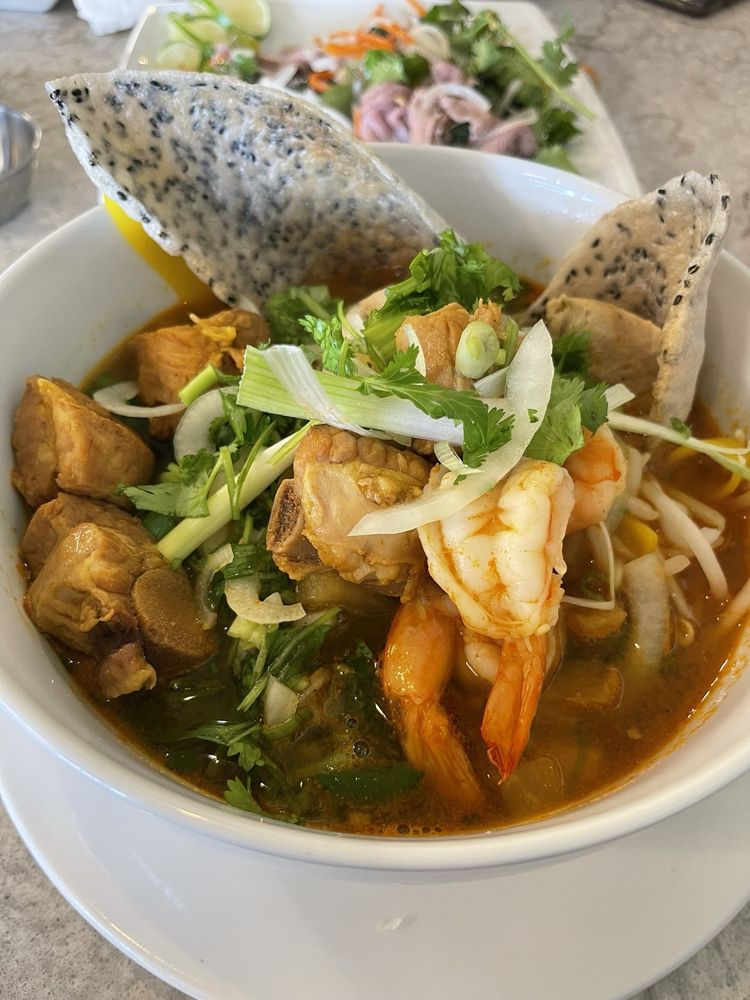 PHO ZONE - Updated September 2025 - 40 Photos & 32 Reviews - 212 NE ...