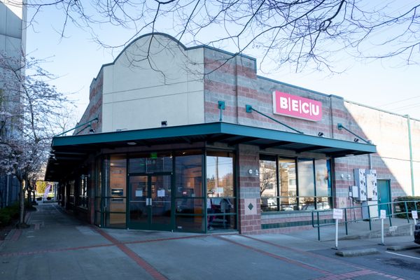 BECU CREDIT UNION - Updated August 2025 - 25 Photos & 39 Reviews - 551 ...