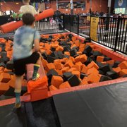 URBAN AIR TRAMPOLINE AND ADVENTURE PARK - 24 Photos & 17 Reviews - 5993 ...