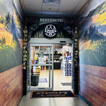 LIVOTI’S OLD WORLD MARKET - Updated October 2025 - 40 Photos & 36 ...