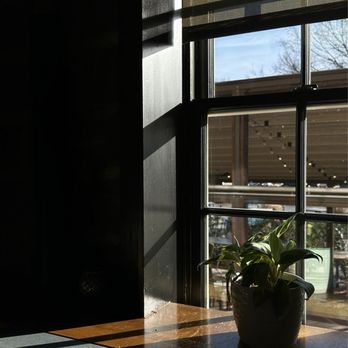 GATEHOUSE - Updated July 2025 - 171 Photos & 117 Reviews - 4503 S Broad ...