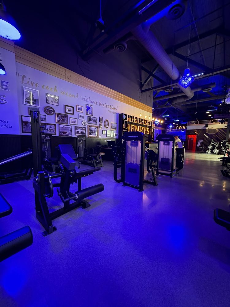 HENRY’S GYMNASIUM - Updated August 2024 - 27 Reviews - 14 Mercer St ...