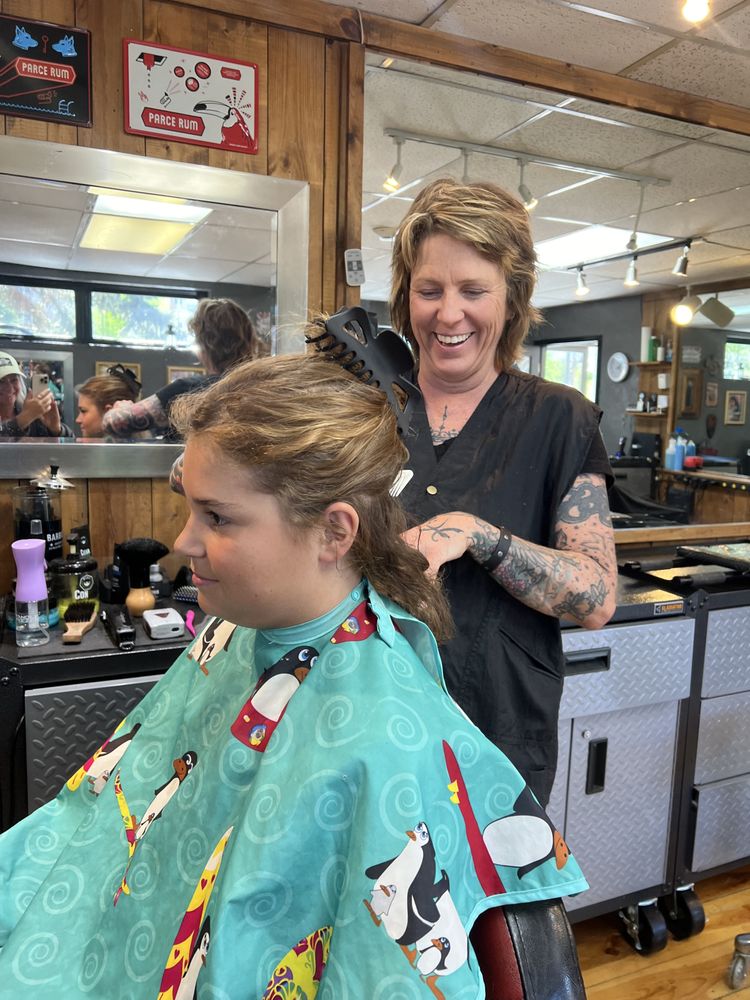 THE BARBERS DEN - Updated May 2026 - 28 Photos & 18 Reviews - 57 ...