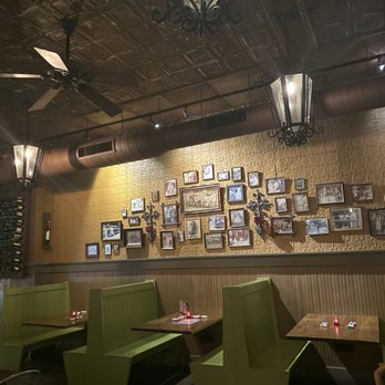 ORINOCO - Updated July 2024 - 200 Photos & 496 Reviews - 22 Harvard St ...