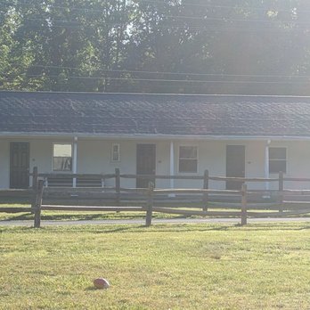 PINEBROOK - Updated November 2025 - 72 Photos - 5339 Pinebrook Rd, East ...