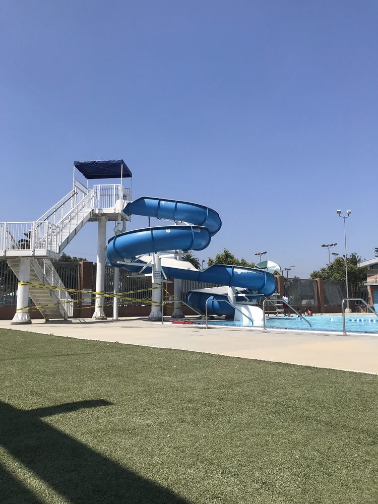 Jackie Tatum Harvard Pool, Los Angeles | Roadtrippers