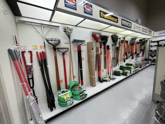 SUMMIT TOOLS - Updated January 2026 - 22 Photos - 3170-2850 Shaughnessy ...