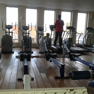 GYM PLUS RATHFARNHAM - Updated July 2024 - 10 Photos - 14 Nutgrove Ave ...
