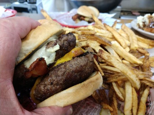 BIG DADDY’S BURGERS - 81 Photos & 103 Reviews - 2828 Piedmont Ave ...