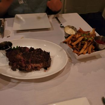 MAX CHOPHOUSE - Updated December 2024 - 84 Photos & 125 Reviews - 1456 ...