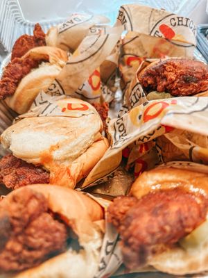 DAVE’S HOT CHICKEN - Updated September 2024 - 91 Photos & 67 Reviews ...