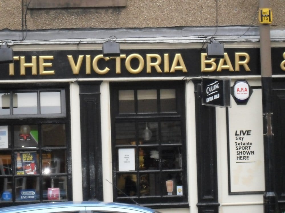 VICTORIA BAR - 25 Causewayside, Edinburgh, United Kingdom - Pubs ...