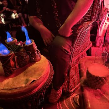 KAONA ROOM - Updated August 2024 - 48 Photos & 19 Reviews - 1600 NE 1st ...