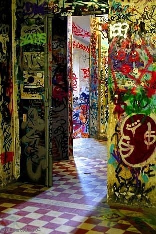 LES FRIGOS - 19 rue des Frigos, Paris, France - Cultural Center - Phone ...