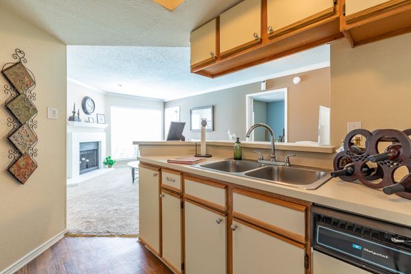 PEAR RIDGE APARTMENTS & TOWNHOMES - Updated December 2025 - 38 Photos ...