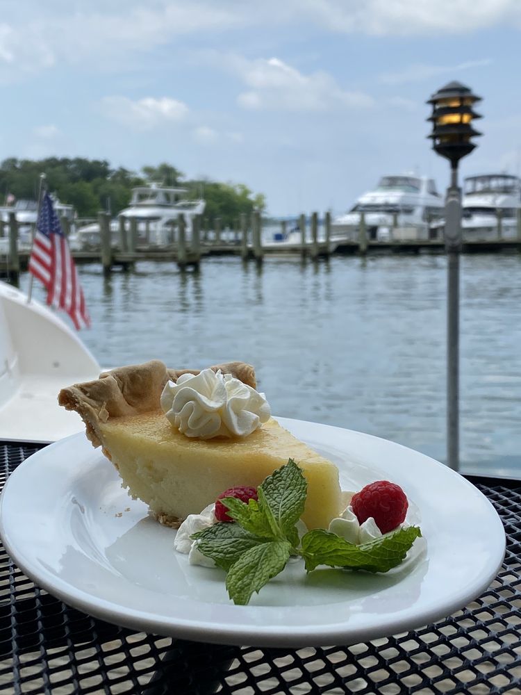 FISH WHISTLE - Updated August 2024 - 77 Photos & 49 Reviews - 100 ...