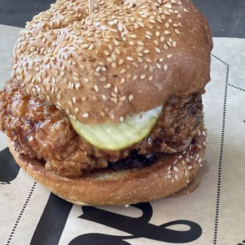 LARDO - Updated August 2025 - 1854 Photos & 1460 Reviews - 1212 SE ...