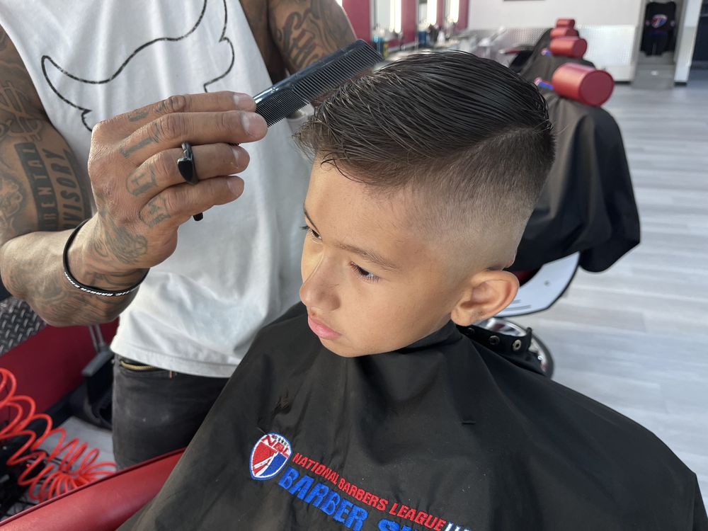 NATIONAL BARBERS LEAGUE BARBER SHOP - Updated May 2026 - 14 Photos ...