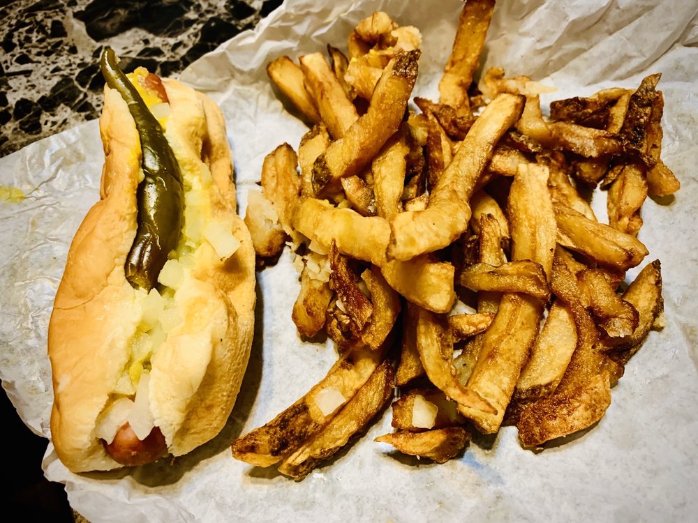 Jimmy's Red Hots, Chicago | Roadtrippers