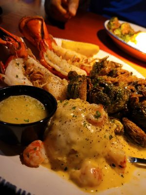 RED LOBSTER - Updated June 2024 - 68 Photos & 115 Reviews - 11 W ...