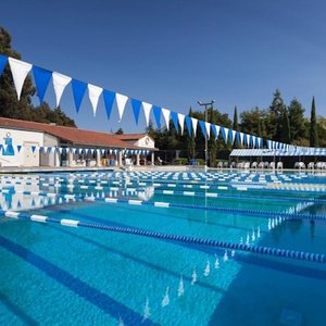 ROBERTS POOL - 15 Reviews - 10570 Skyline Blvd, Oakland, California ...