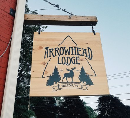 ARROWHEAD LODGE - Updated December 2025 - 2 Main St, Milton, Vermont - Bars - Restaurant Reviews ...