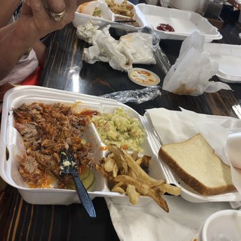 HOOKS BAR BBQ - Updated May 2024 - 13 Photos & 19 Reviews - 601 Hwy 331 ...