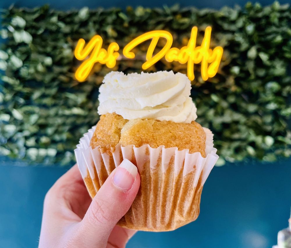 CHICAGO SUGAR DADDY PATISSERIE - Updated May 2025 - 158 Photos & 82 Reviews - 3243 N Broadwy ...