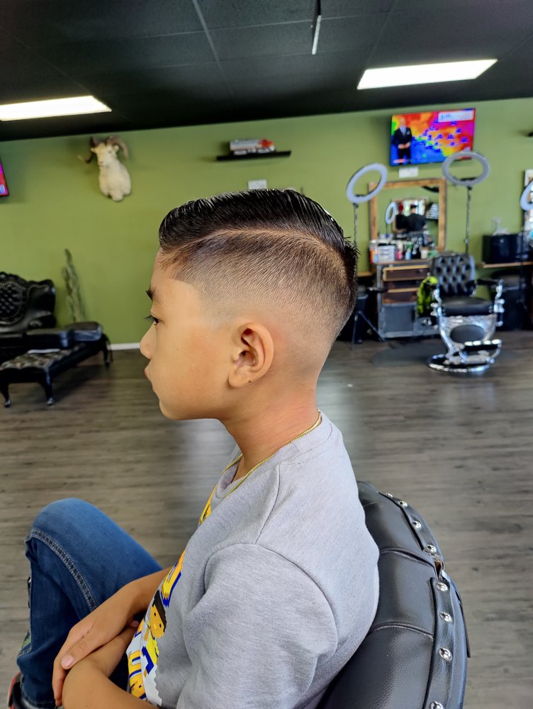 BLACK FLAG BARBER STUDIOS - Updated December 2025 - 10 Photos - 2350 ...