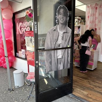 KANDY POP - Updated December 2025 - 67 Photos & 30 Reviews - 989 Story ...