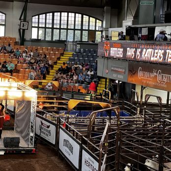 COWTOWN COLISEUM - Updated August 2025 - 339 Photos & 112 Reviews - 121 ...