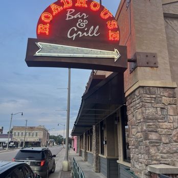 ROADHOUSE 77 - Updated December 2025 - 309 Photos & 199 Reviews - 116 N ...