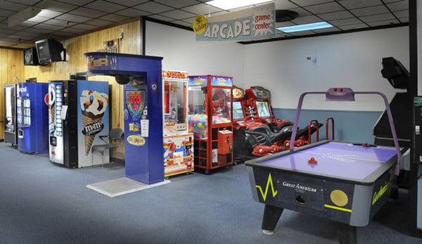 AMF SOMERSET LANES - 16 Photos & 12 Reviews - 231 Riverside Ave ...