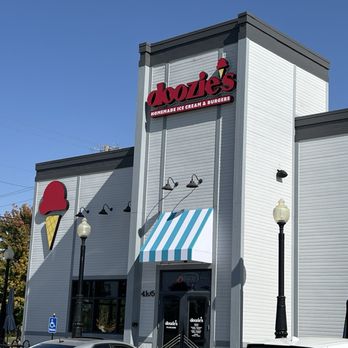 DOOZIES - Updated October 2025 - 79 Photos & 66 Reviews - 4105 S 11th ...