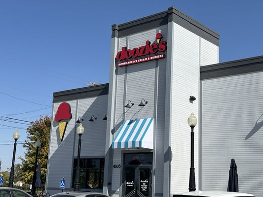 DOOZIES - Updated October 2025 - 79 Photos & 66 Reviews - 4105 S 11th ...