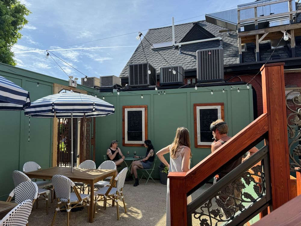 BAR GRALE - Updated December 2025 - 26 Photos - 1036 Bardstown Rd ...