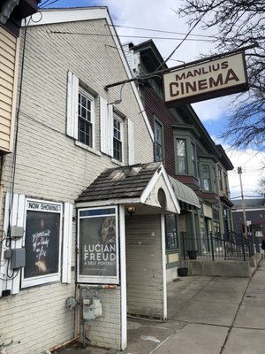 MANLIUS CINEMA - Updated November 2024 - 26 Reviews - 135 E Seneca St ...