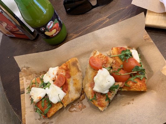 PIZZA E MOZZARELLA - 29 Photos & 27 Reviews - Via del Piè di Marmo 32 ...