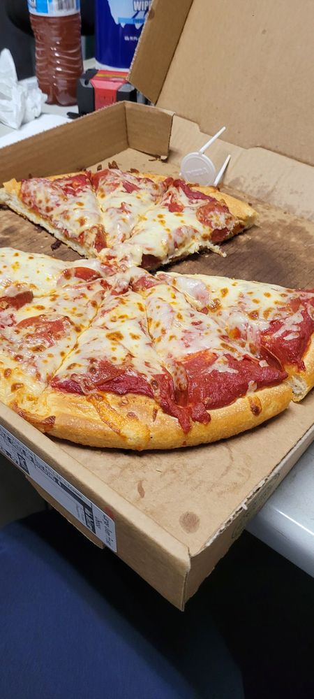 DEFELICE BROS PIZZA - WHEELING - Updated December 2025 - 12 Photos & 23 ...