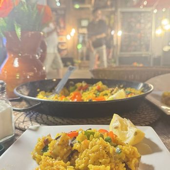 TAPELIA - Updated January 2026 - 843 Photos & 655 Reviews - 551 Lincoln ...