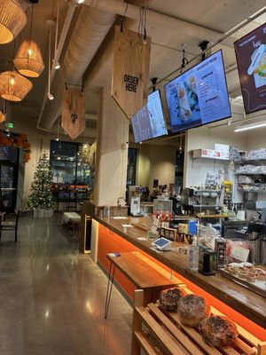 PIE STYLE - Updated April 2026 - 34 Photos & 19 Reviews - 20 West Main ...