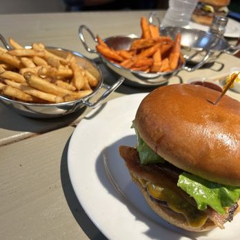 NATIVE BURGER - Updated December 2024 - 320 Photos & 340 Reviews - 3420 ...
