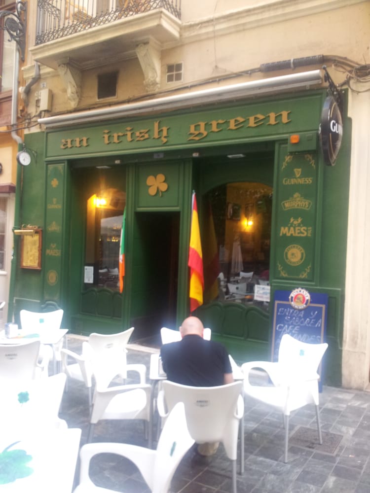 AN IRISH GREEN - Updated April 2024 - Calle en Llop, 2, Valencia, Spain ...