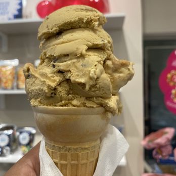 CANDYCOPIA - Updated November 2025 - 228 Photos & 67 Reviews - 717 Lake ...