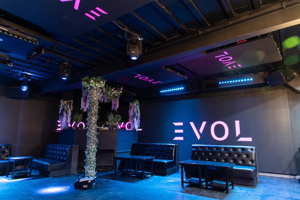 Evol Karaoke Bar & Lounge, New York | Roadtrippers