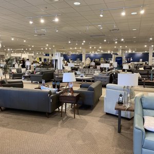 LEON’S - Updated January 2026 - 31 Photos & 34 Reviews - 20 McLevin ...