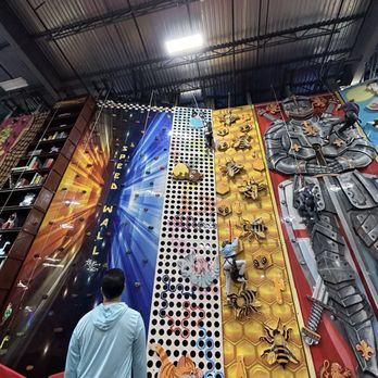 CLIMBZONE - Updated October 2025 - 75 Photos & 37 Reviews - 5369 US 9 ...